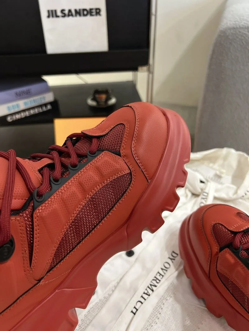 Indistinguishable Christian Dior Sneaker
