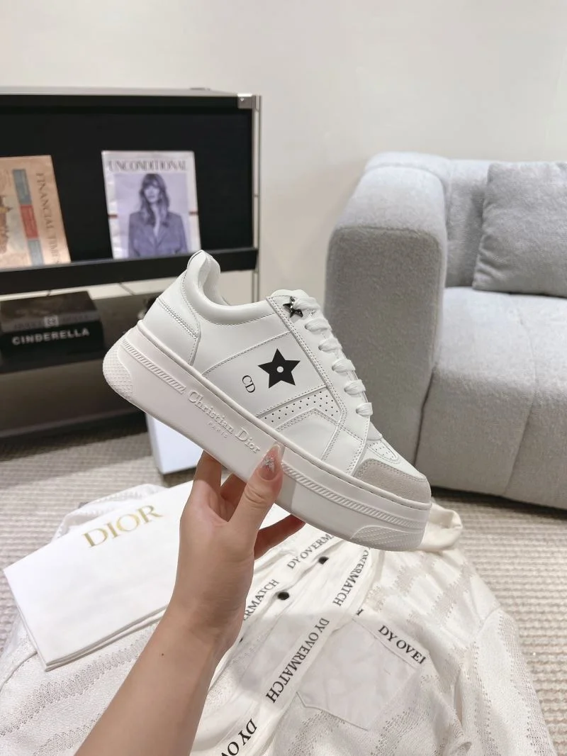 Inexpensive Christian Dior Sneaker
