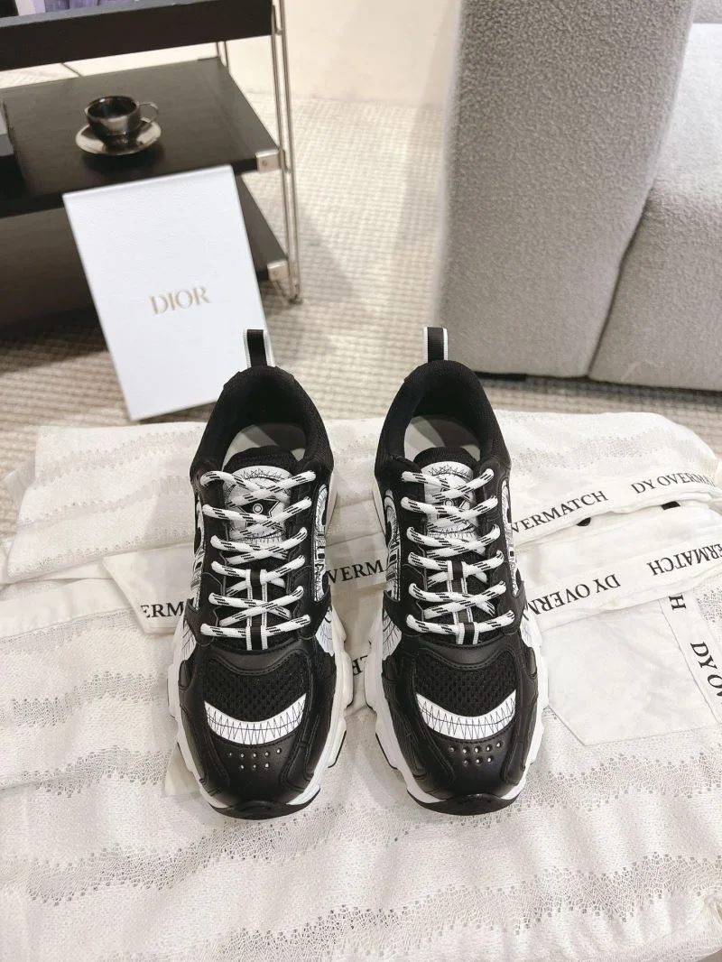 Real Christian Dior Sneaker