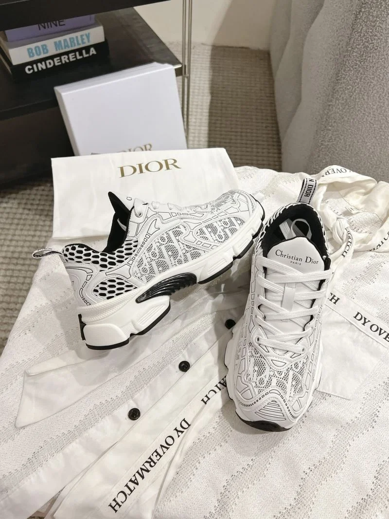 Indistinguishable Christian Dior Sneaker