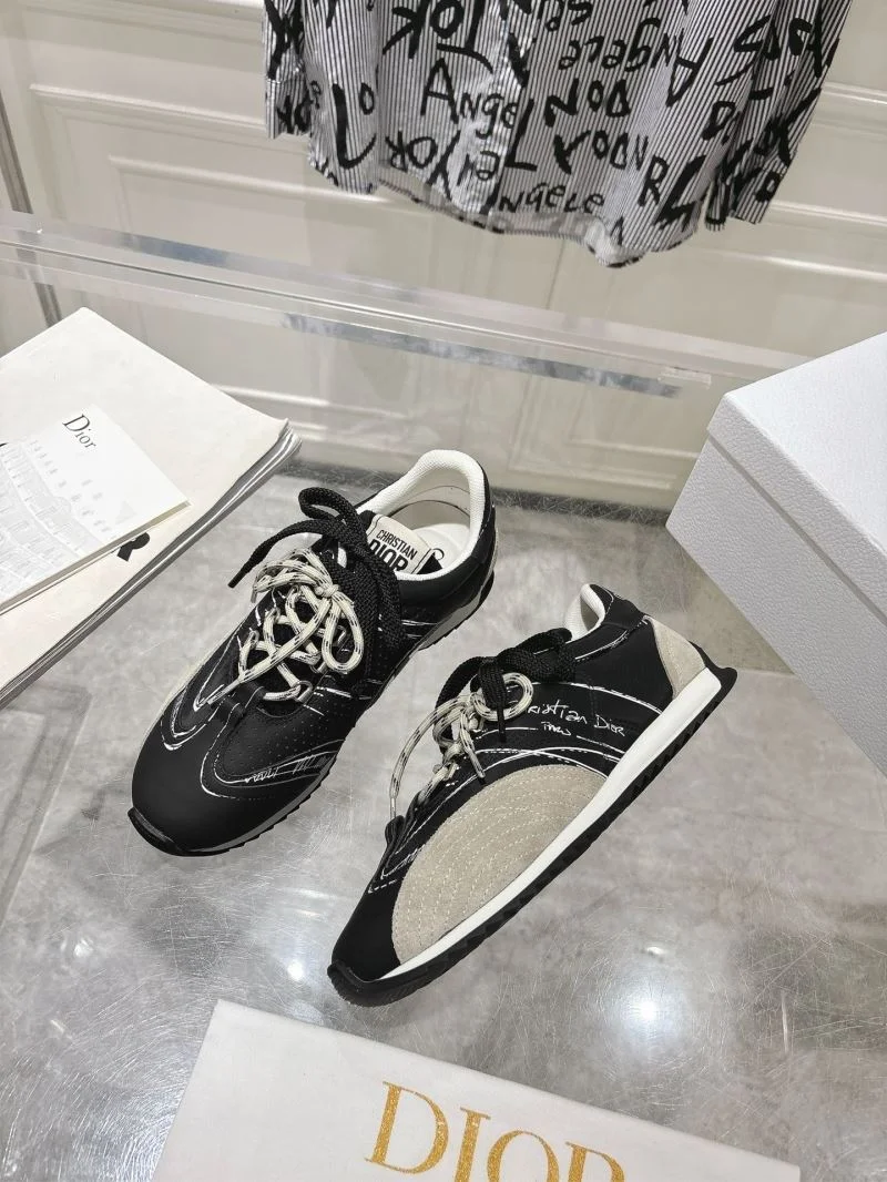 Indistinguishable Christian Dior Sneaker