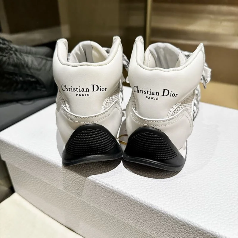 Cut-rate Christian Dior Sneaker