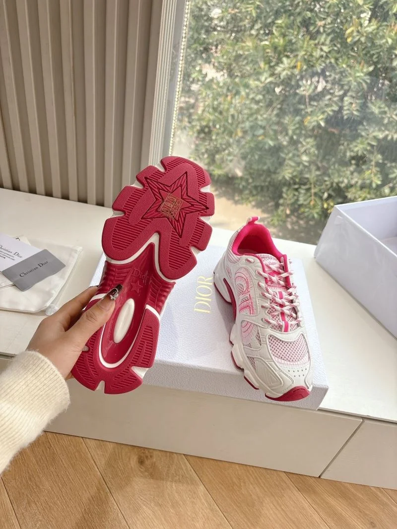 Indistinguishable Christian Dior Sneaker