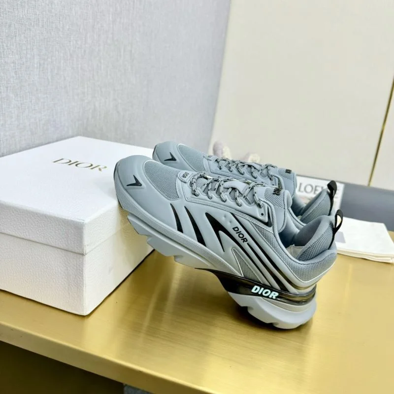 Bargain Christian Dior Sneaker
