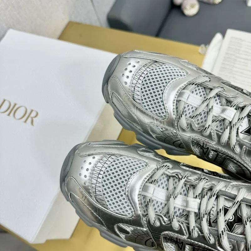 Exact replica Christian Dior Sneaker