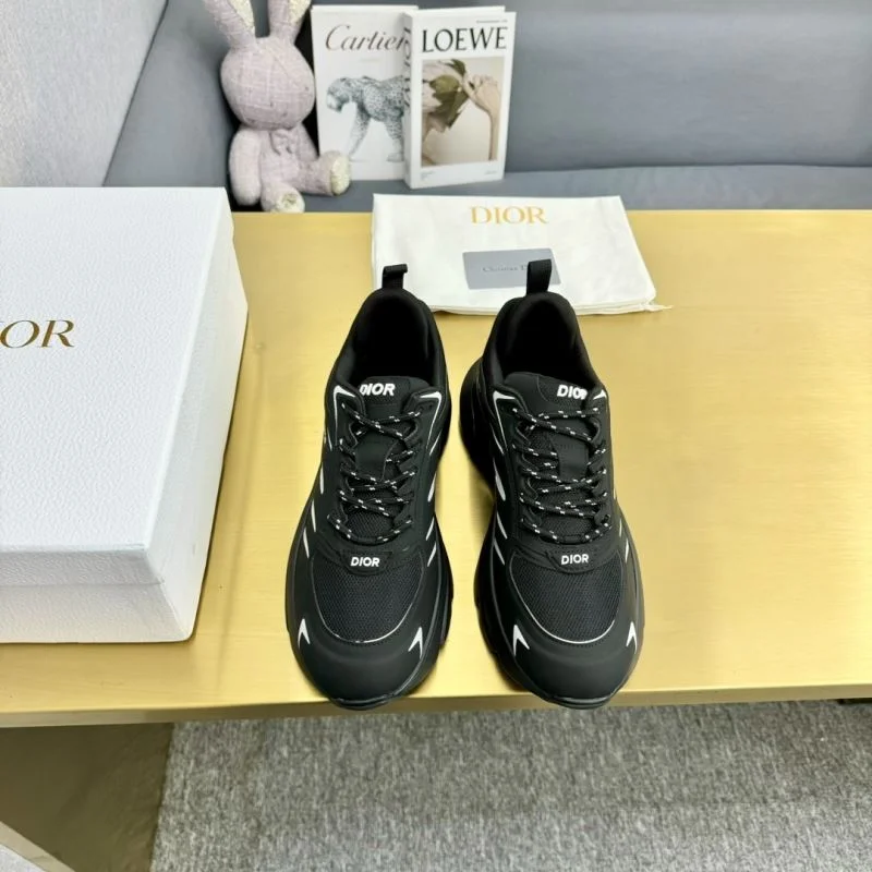 Legit Christian Dior Sneaker