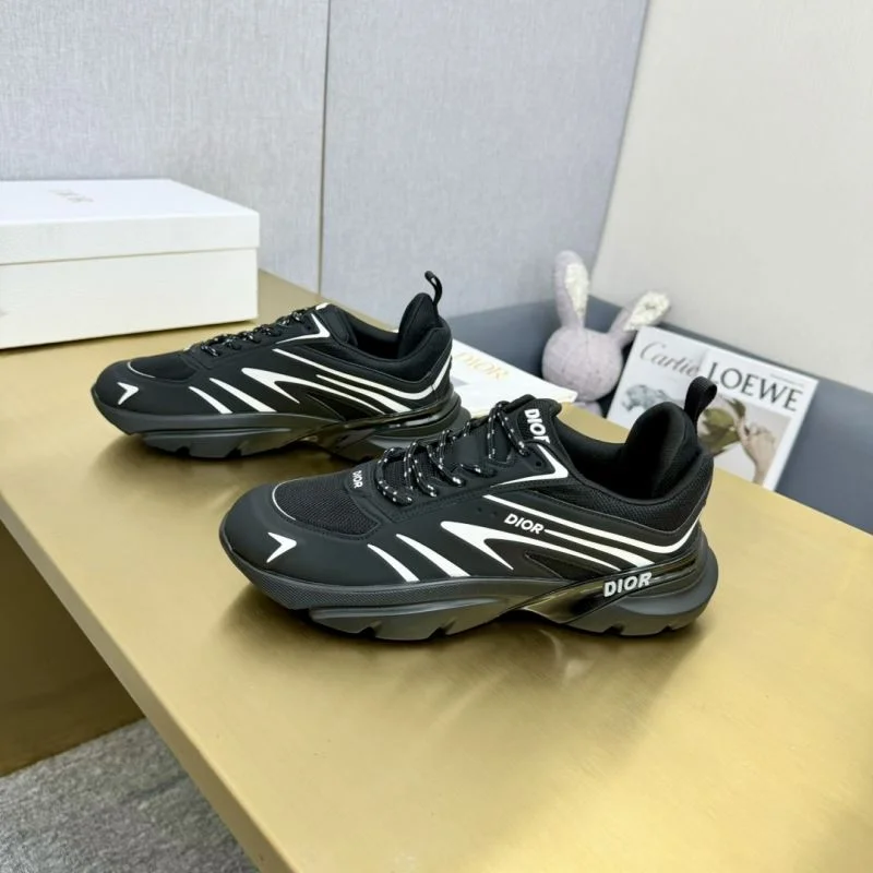 Legit Christian Dior Sneaker