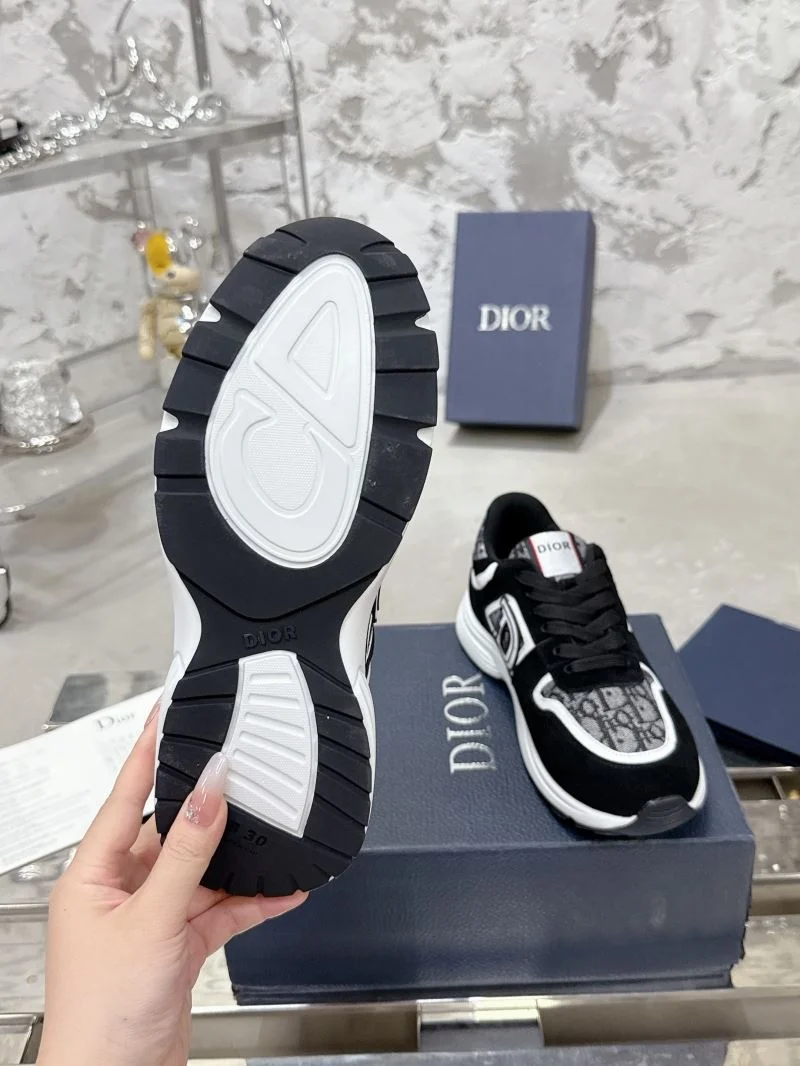 Real Christian Dior Sneaker