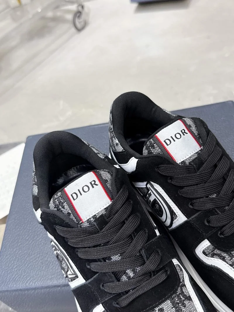 Real Christian Dior Sneaker