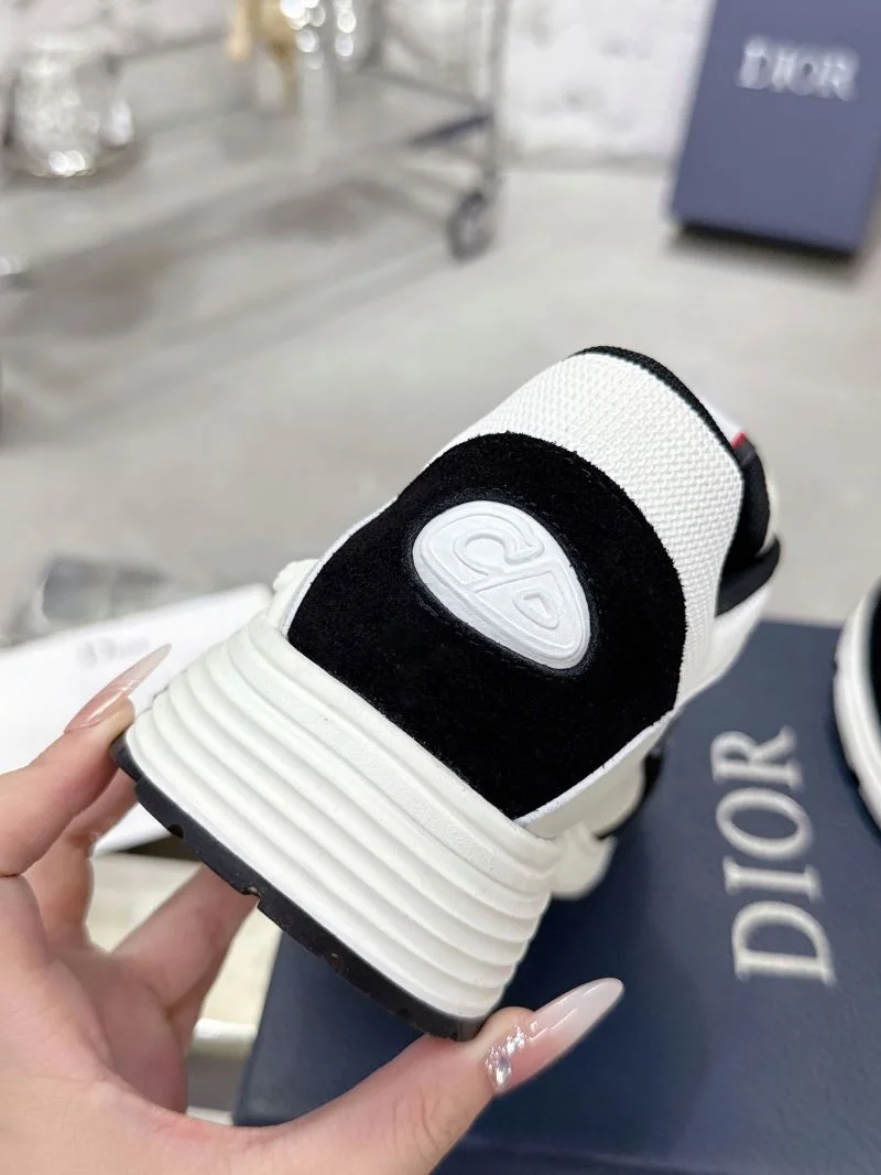 Bargain Christian Dior Sneaker