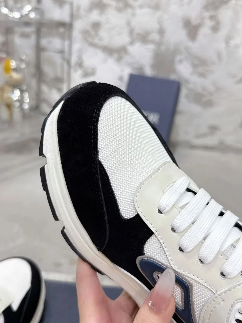 Bargain Christian Dior Sneaker