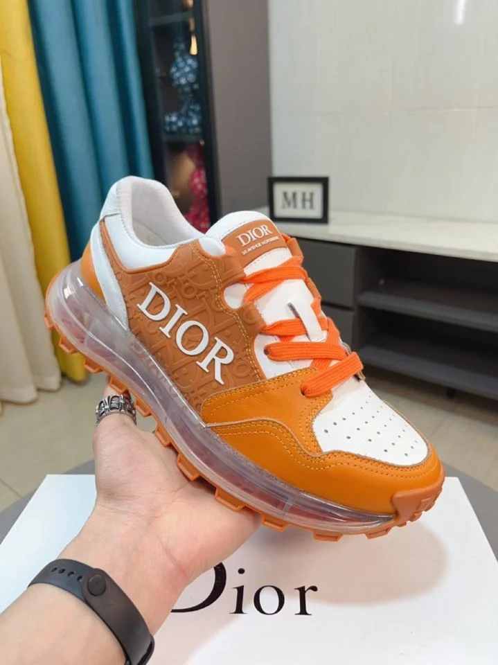 Bargain Christian Dior Sneaker