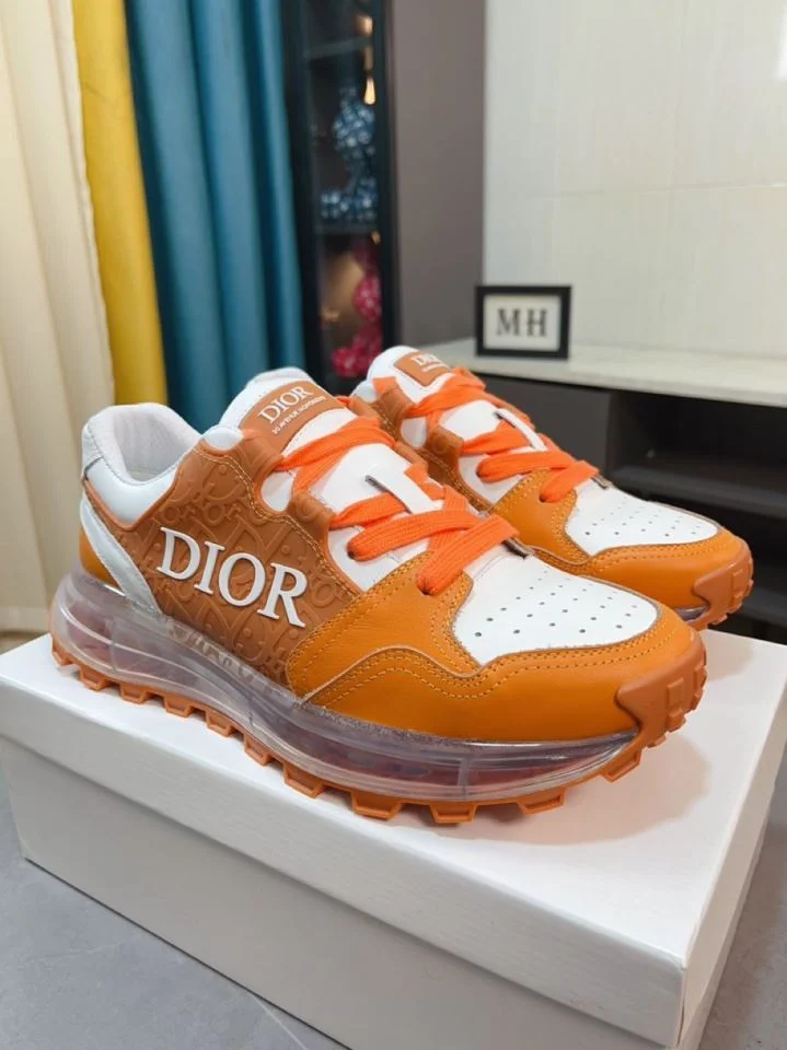 Bargain Christian Dior Sneaker