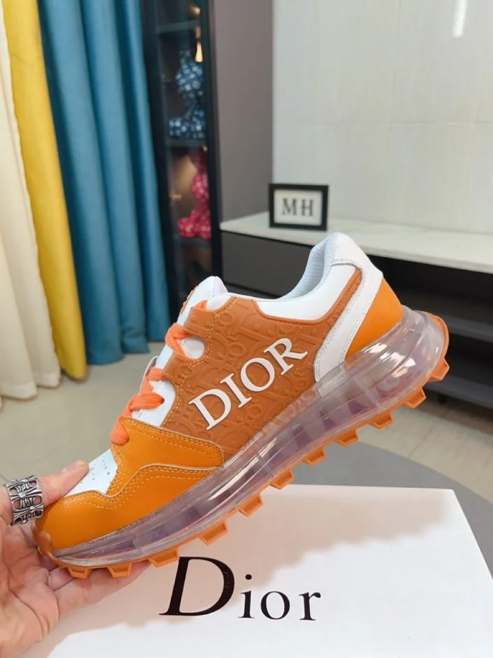 Bargain Christian Dior Sneaker