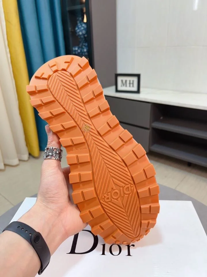 Bargain Christian Dior Sneaker