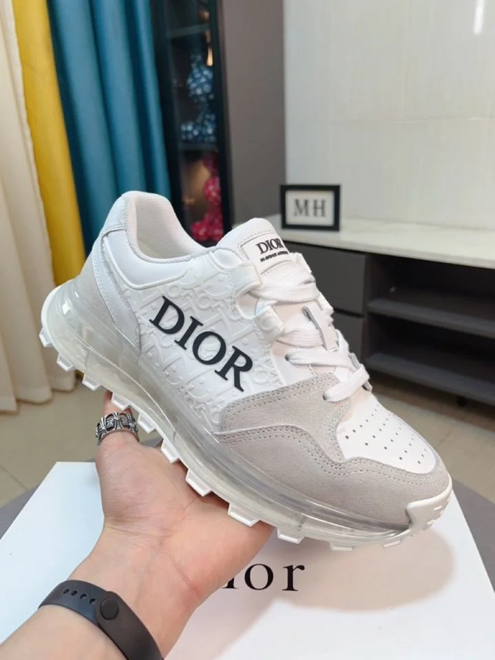 Bargain Christian Dior Sneaker
