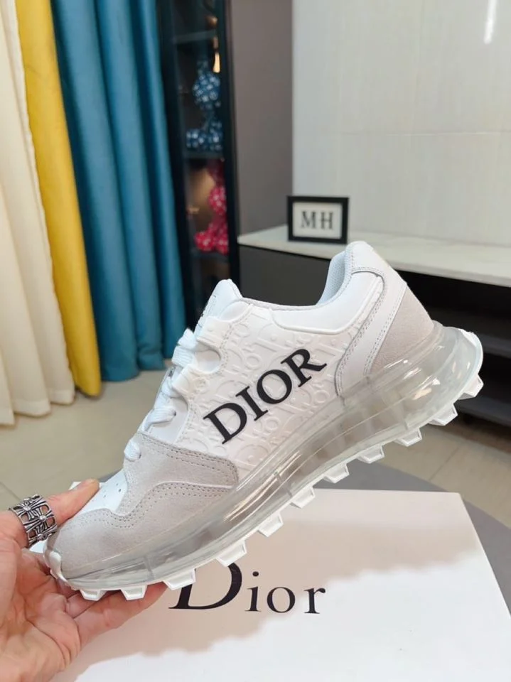Bargain Christian Dior Sneaker