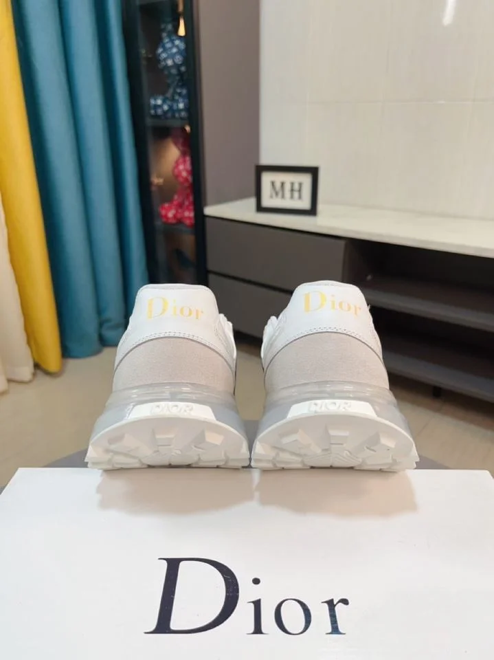Bargain Christian Dior Sneaker