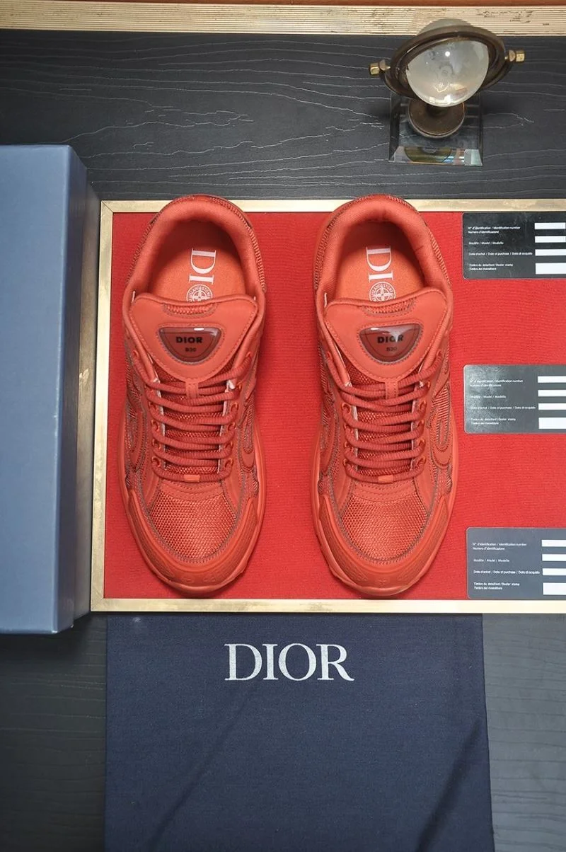 Factory-made Christian Dior Sneaker