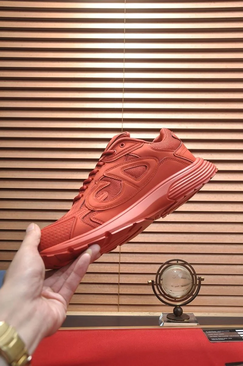 Factory-made Christian Dior Sneaker