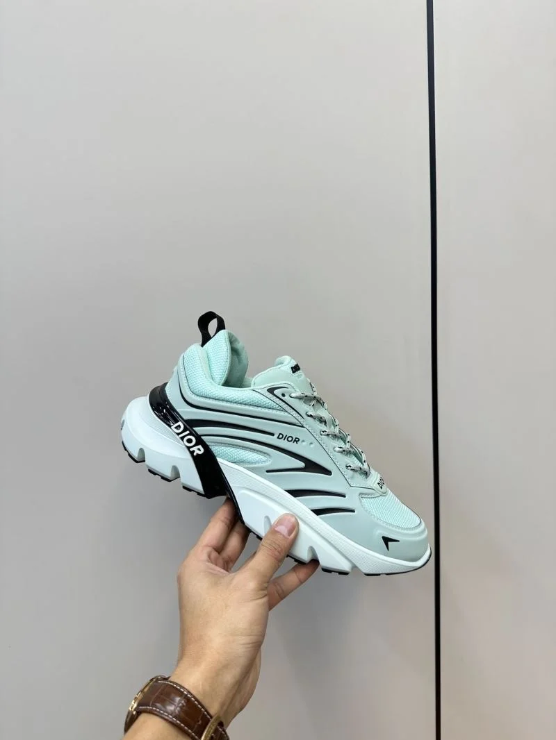 Factory-made Christian Dior Sneaker
