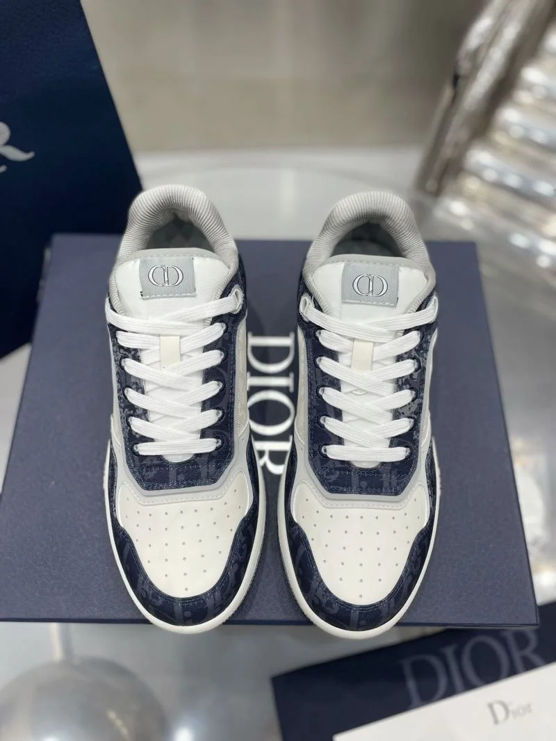 Indistinguishable Christian Dior Sneaker