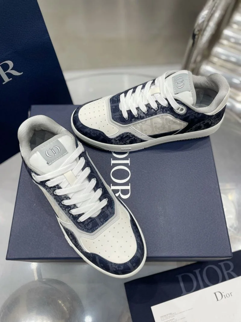Indistinguishable Christian Dior Sneaker