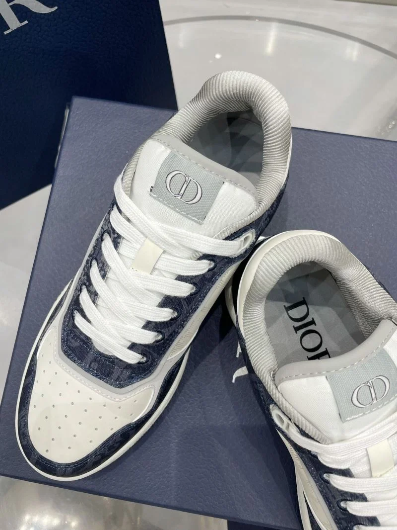 Indistinguishable Christian Dior Sneaker