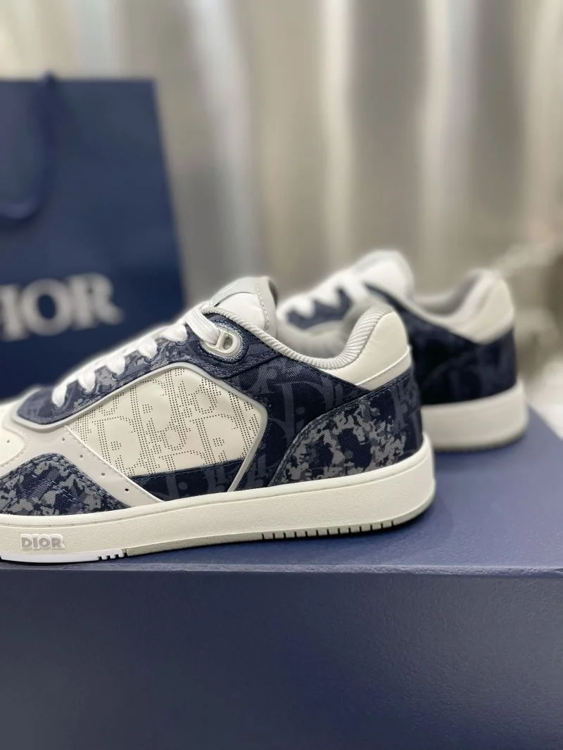 Indistinguishable Christian Dior Sneaker