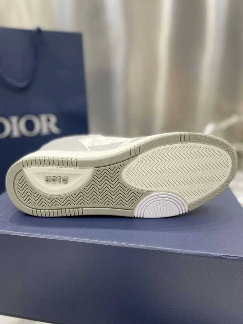Real Christian Dior Sneaker