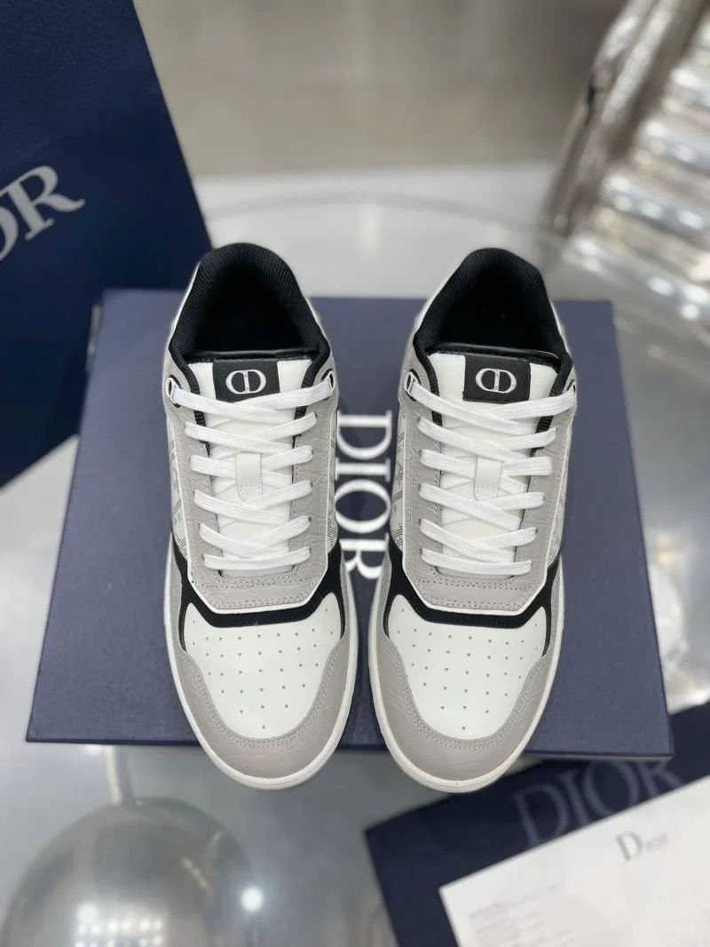 Cut-rate Christian Dior Sneaker