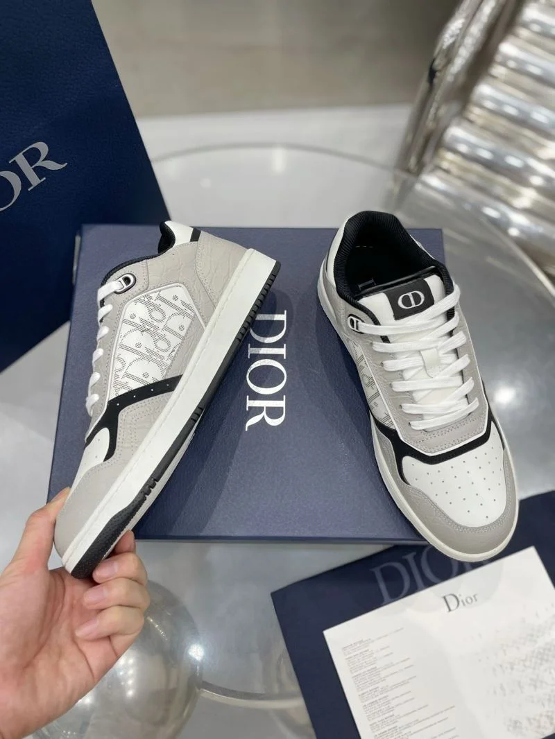 Cut-rate Christian Dior Sneaker