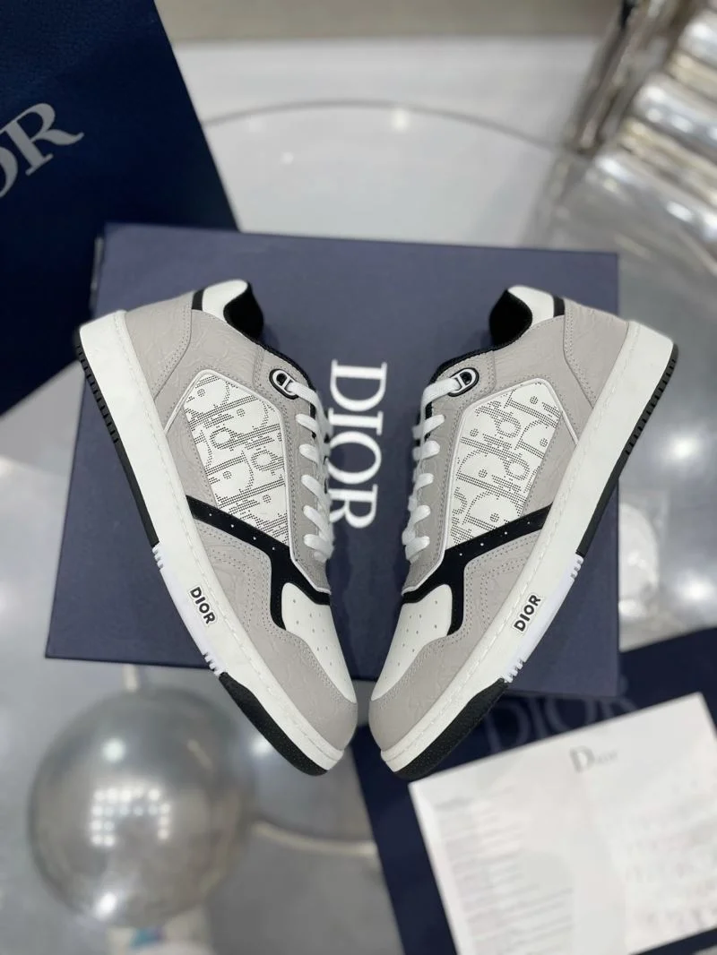 Cut-rate Christian Dior Sneaker
