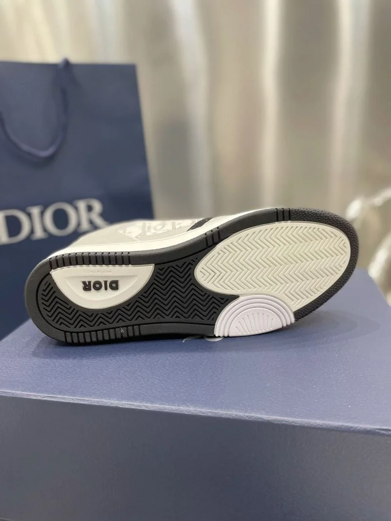 Cut-rate Christian Dior Sneaker