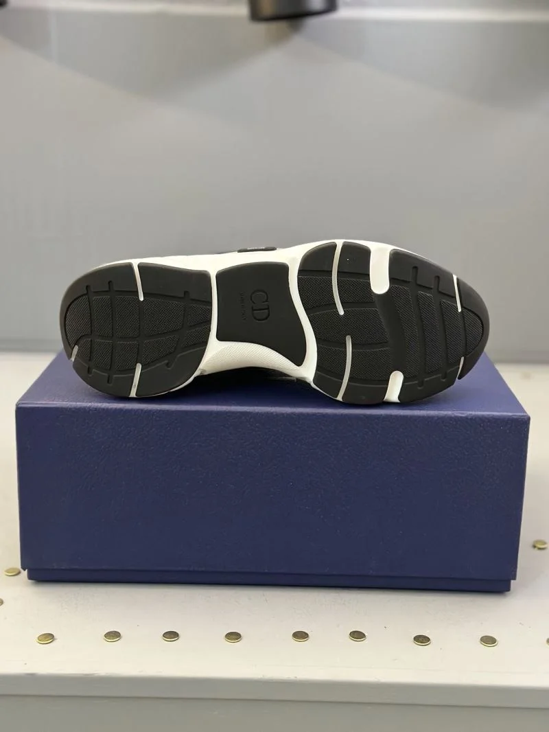 Factory-made Christian Dior Sneaker
