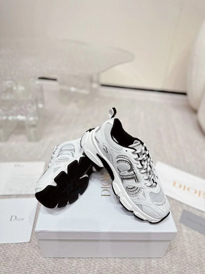 Inexpensive Christian Dior Sneaker