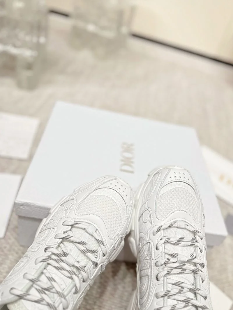 Budget-friendly Christian Dior Sneaker
