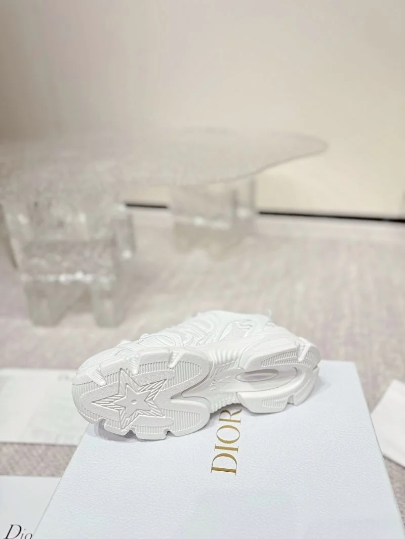Budget-friendly Christian Dior Sneaker