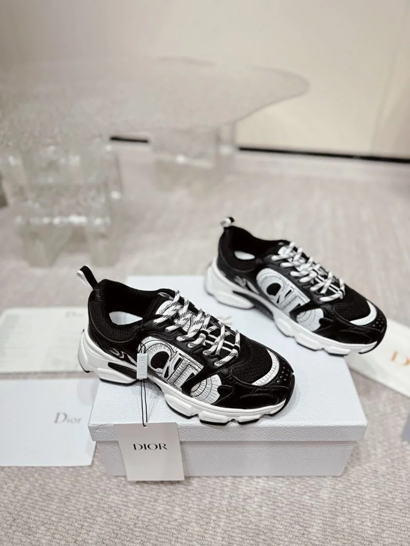 Indistinguishable Christian Dior Sneaker