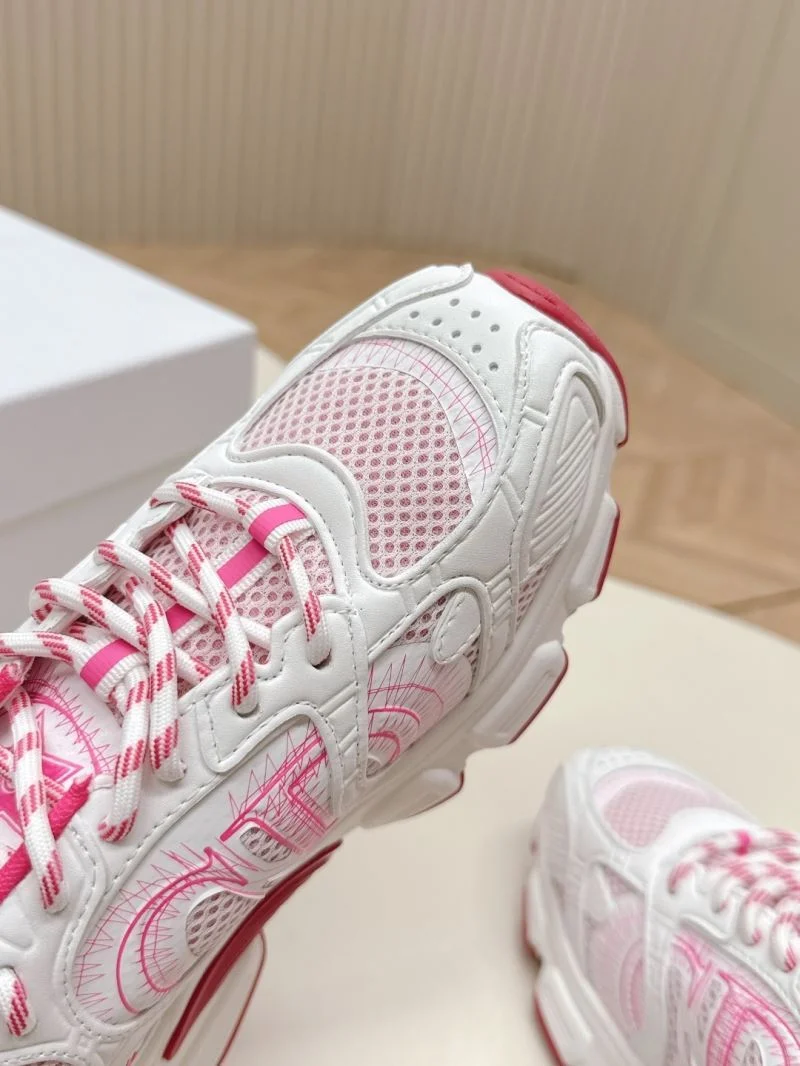 Indistinguishable Christian Dior Sneaker