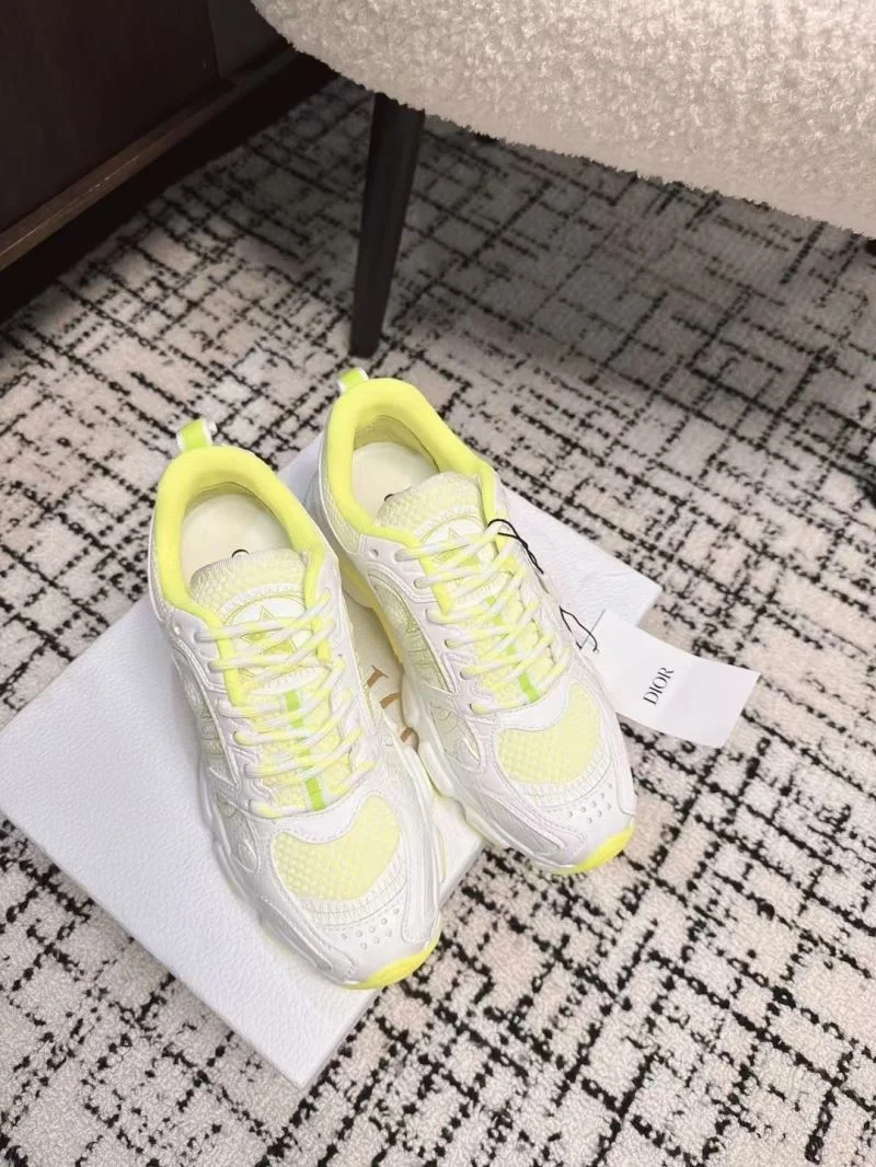 Low-cost Christian Dior Sneaker