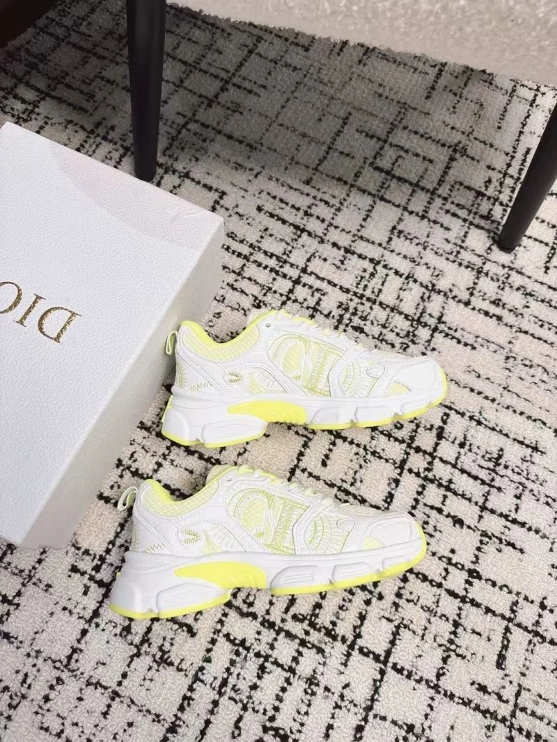 Low-cost Christian Dior Sneaker