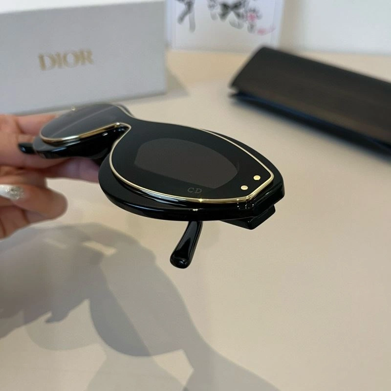 Legit Christian Dior Sunglasses