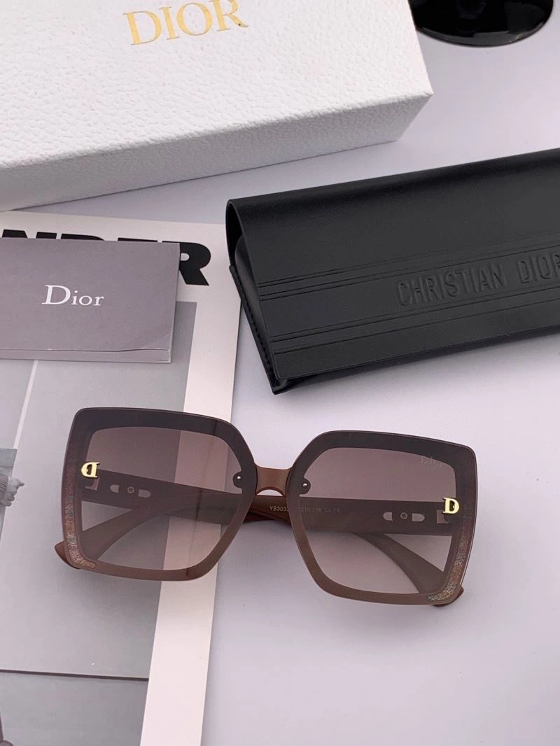 Exact replica Christian Dior Sunglasses