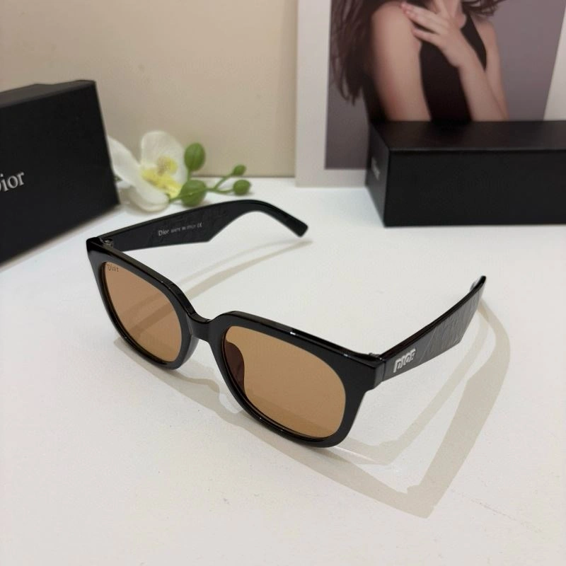 Indistinguishable Christian Dior Sunglasses