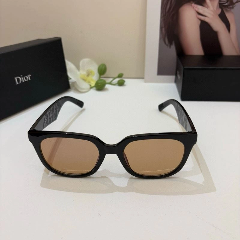Indistinguishable Christian Dior Sunglasses