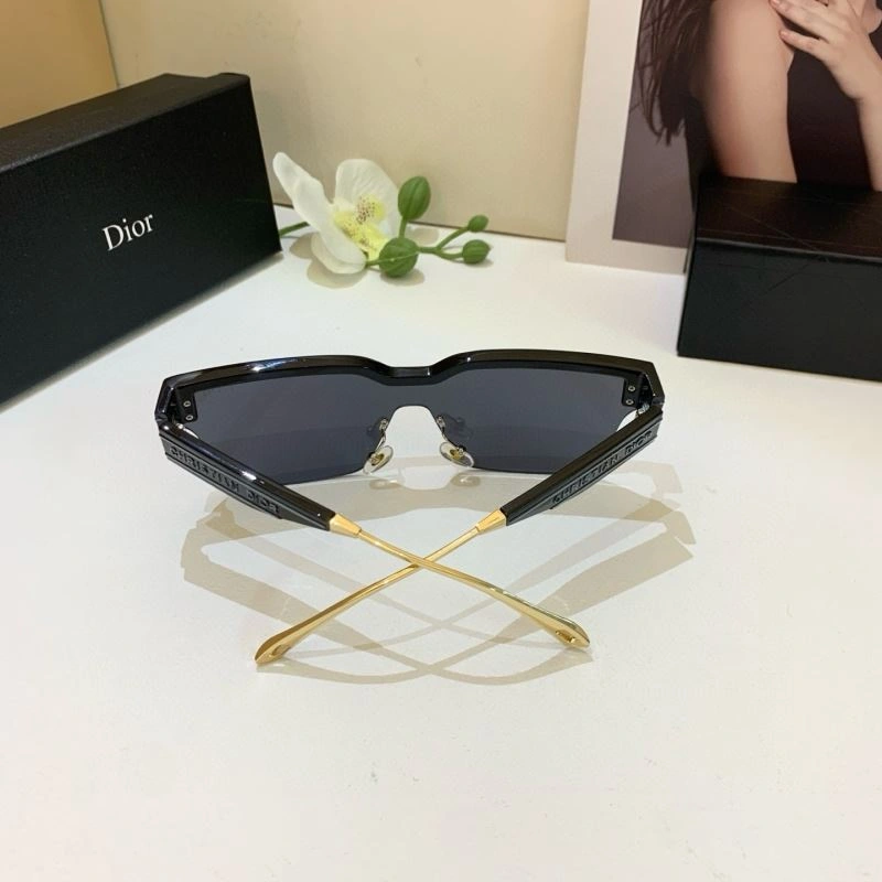 Top mirror Christian Dior Sunglasses