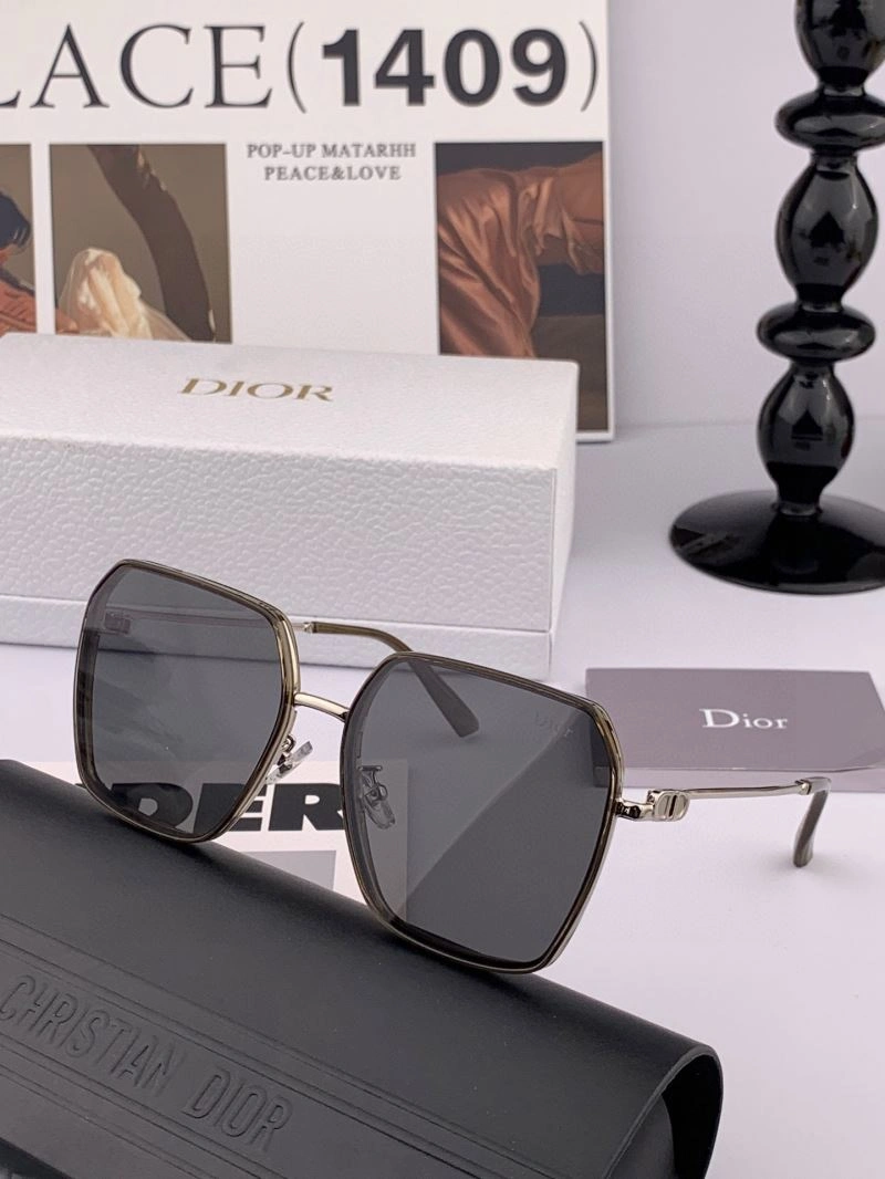 Cut-rate Christian Dior Sunglasses