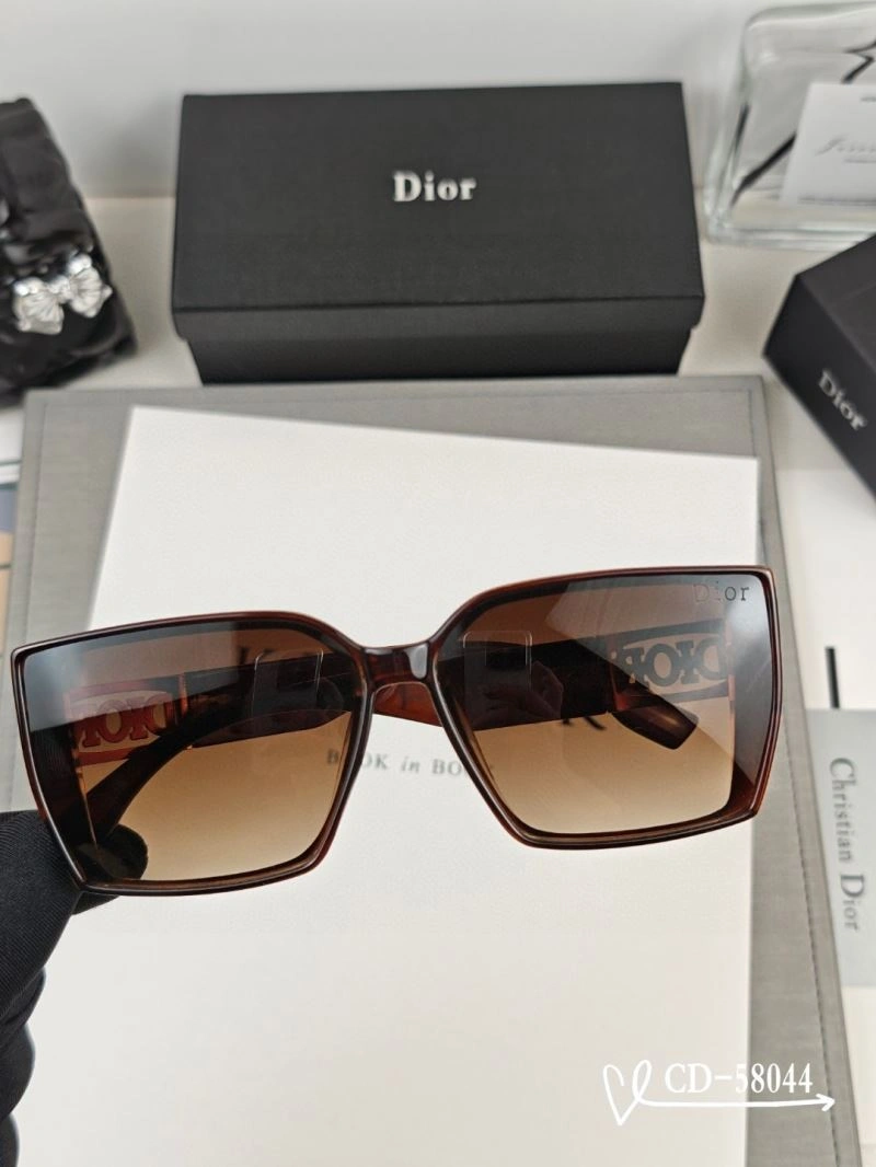 Low-cost Christian Dior Sunglasses
