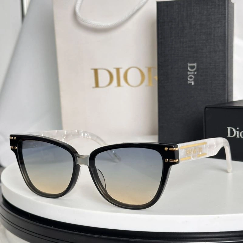 Top match Christian Dior Sunglasses